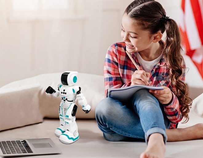 Robbie Hi-Tech Robot - 50 Programmable Actions