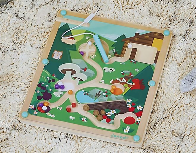 Forest Magnetic Maze - FSC Wood