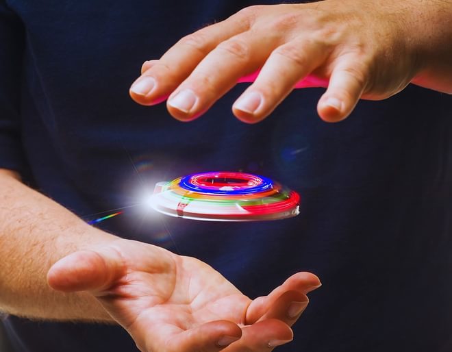 Zorbi Magic Flying Saucer - Incredible Illusion